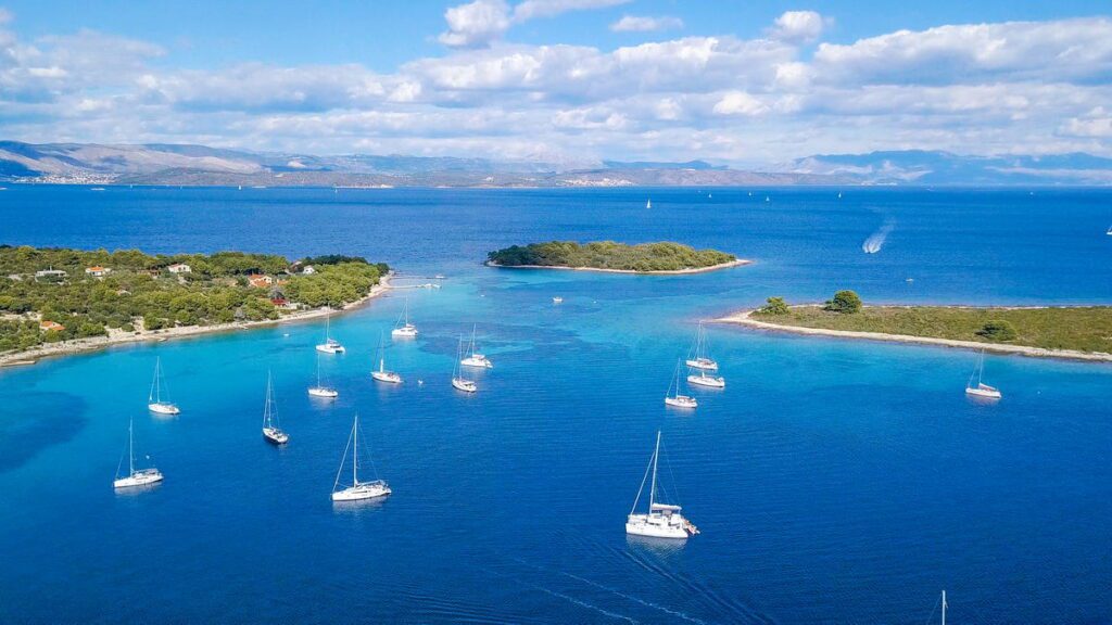 Blue Lagoon, Hvar and Pakleni islands private boat tour | Bonaca