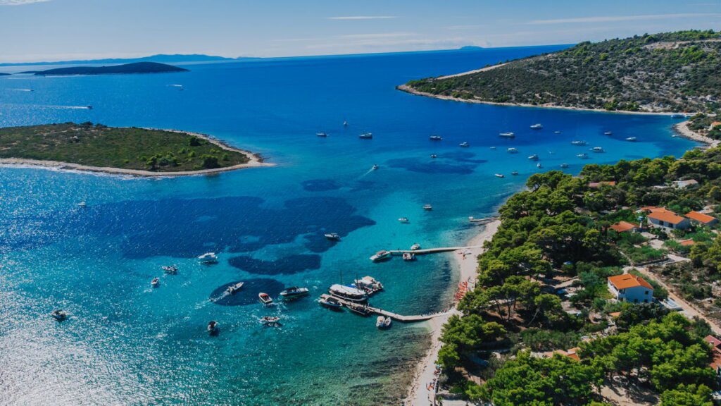Blue Lagoon, Hvar and Pakleni islands private boat tour | Bonaca
